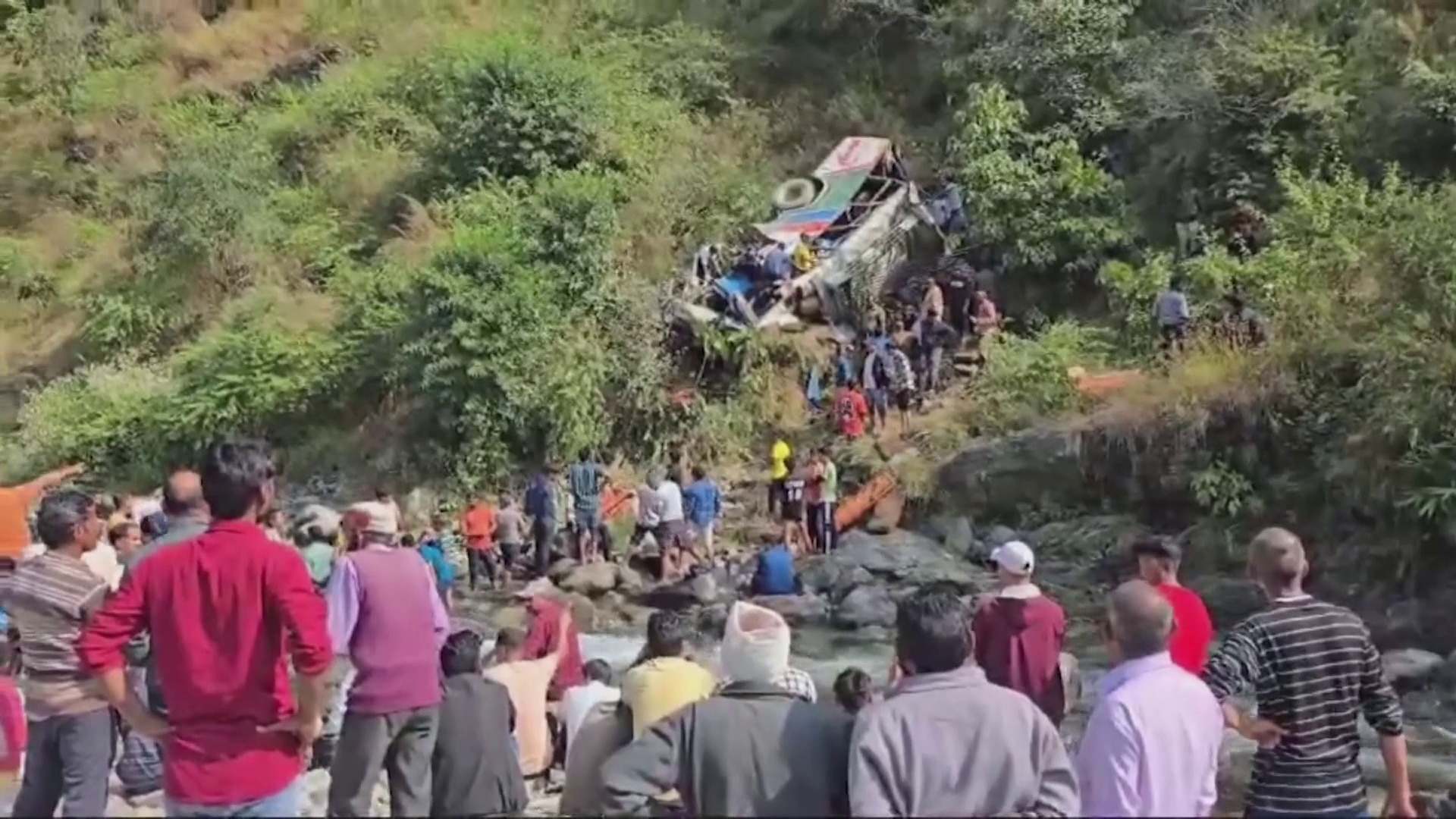 Bus crash in India kills 36, injures more than 20 in northern state of ...