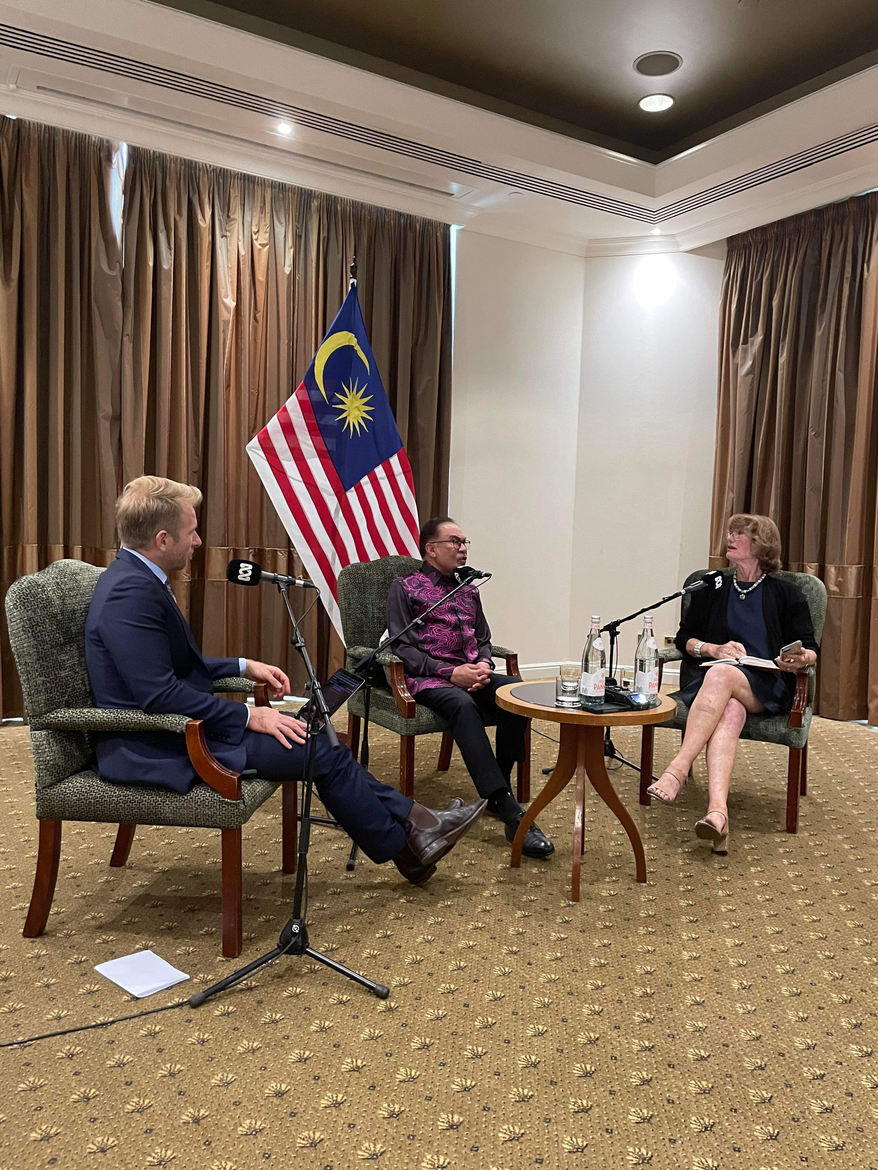 Global Roaming with Geraldine Doogue and Hamish Macdonald - ABC listen