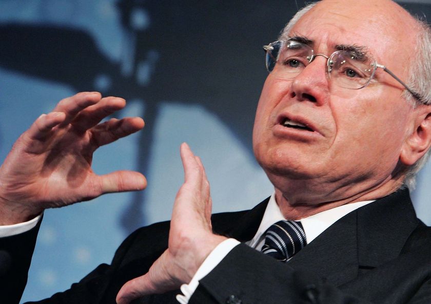 Heckler ejected as Howard sings China's praises - ABC News