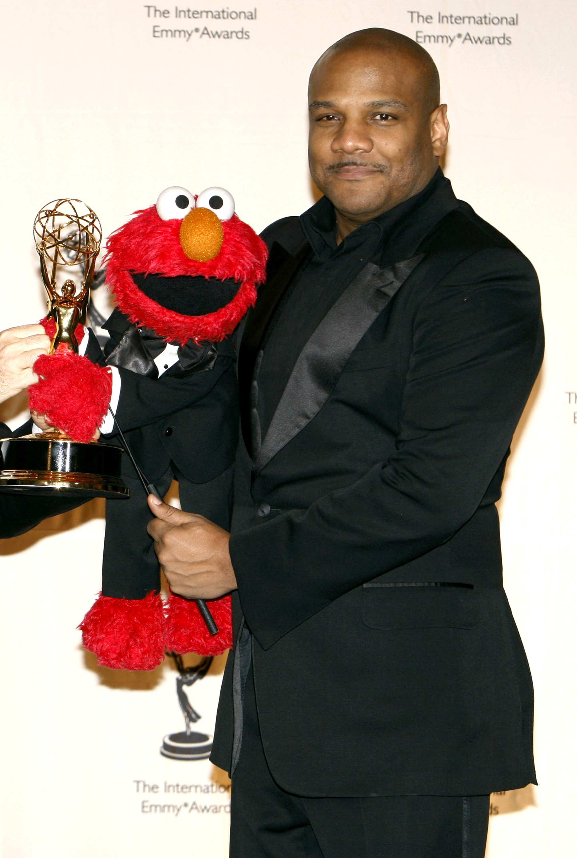 Elmo puppeteer resigns amid new sex claims - ABC News