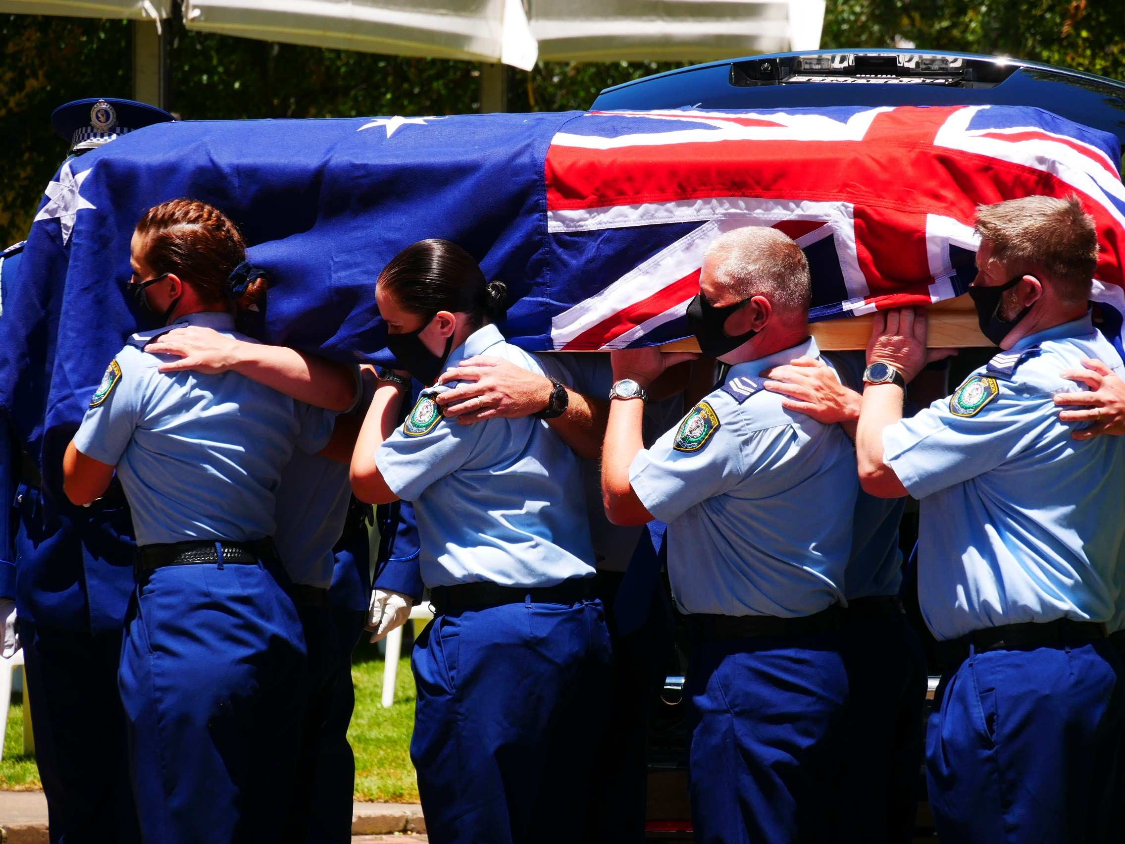 Hero police officer Kelly Foster farewelled after Blue Mountains ...