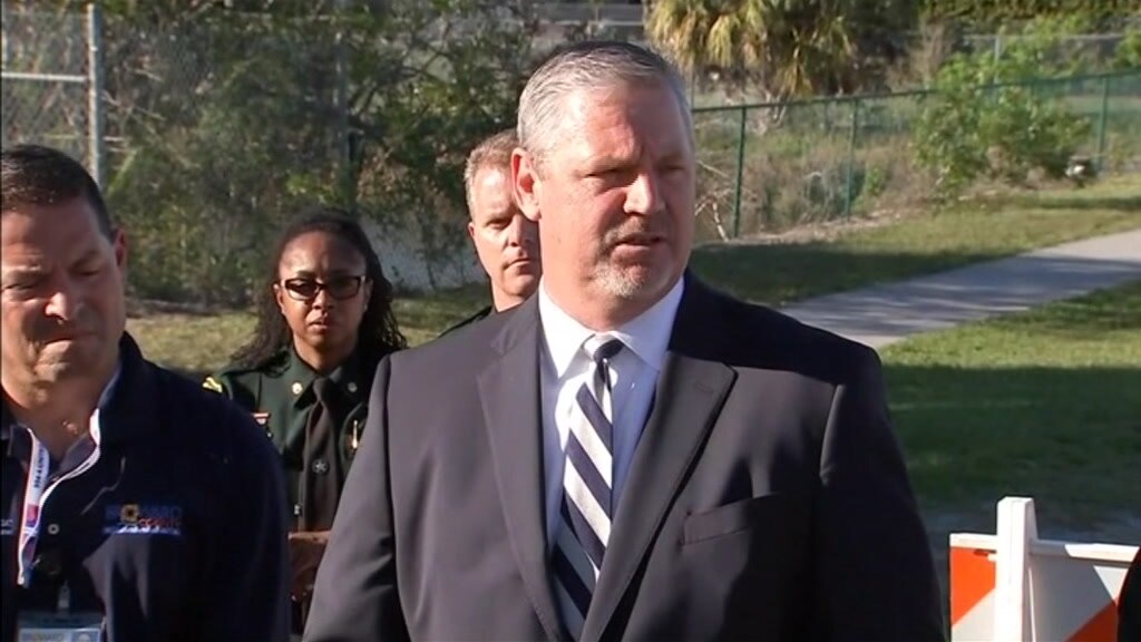 Florida shooting: FBI admits it missed warning Nikolas Cruz may carry ...