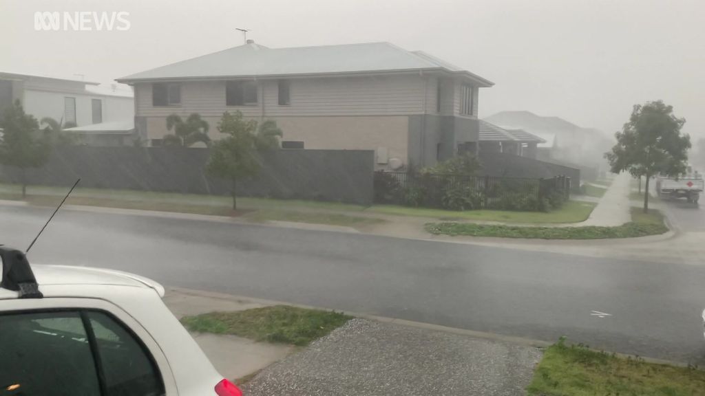 Heavy rain over Mango Hill as a dangerous storm moves over the area ...