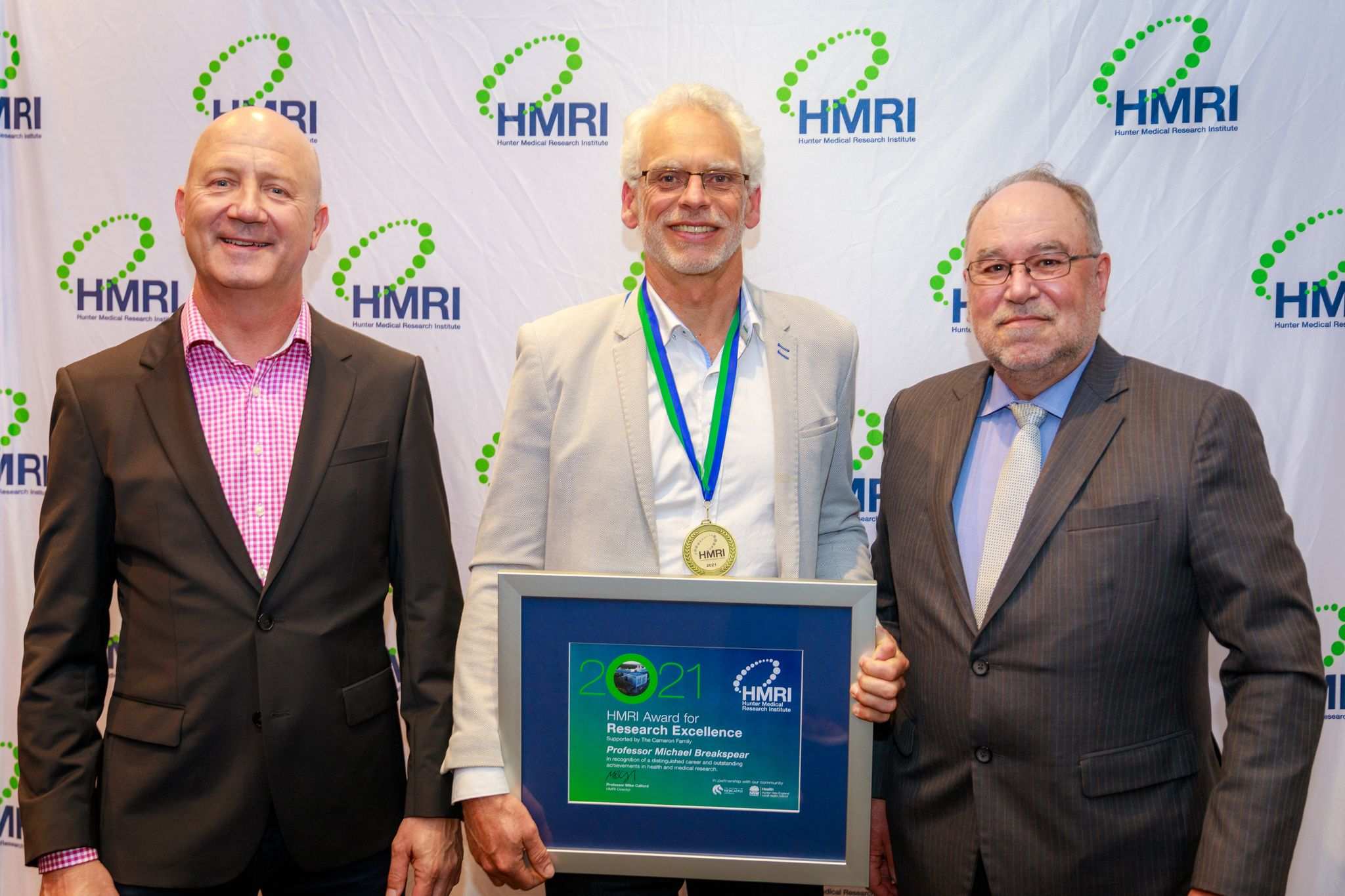 Professor Michael Breakspear awarded the 2021 HMRI Research Excellence ...