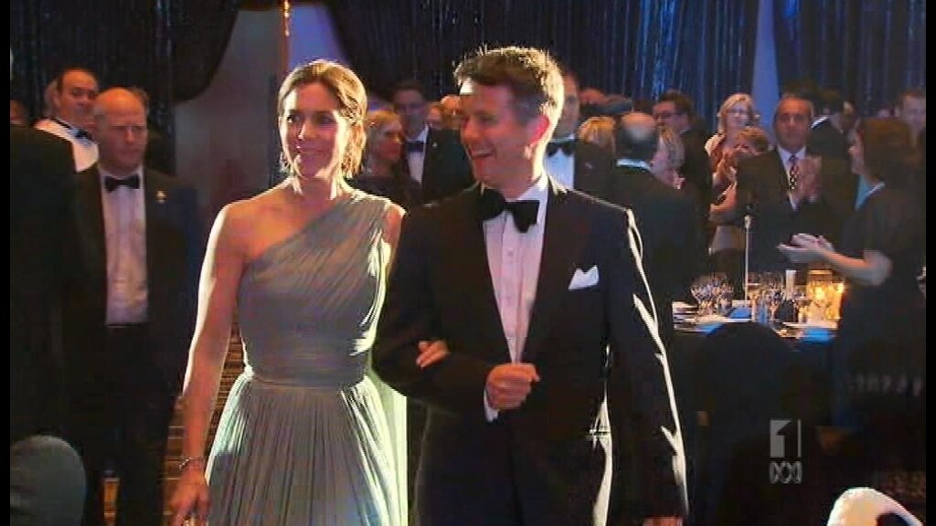 Royal couple attend charity ball in Melbourne - ABC News
