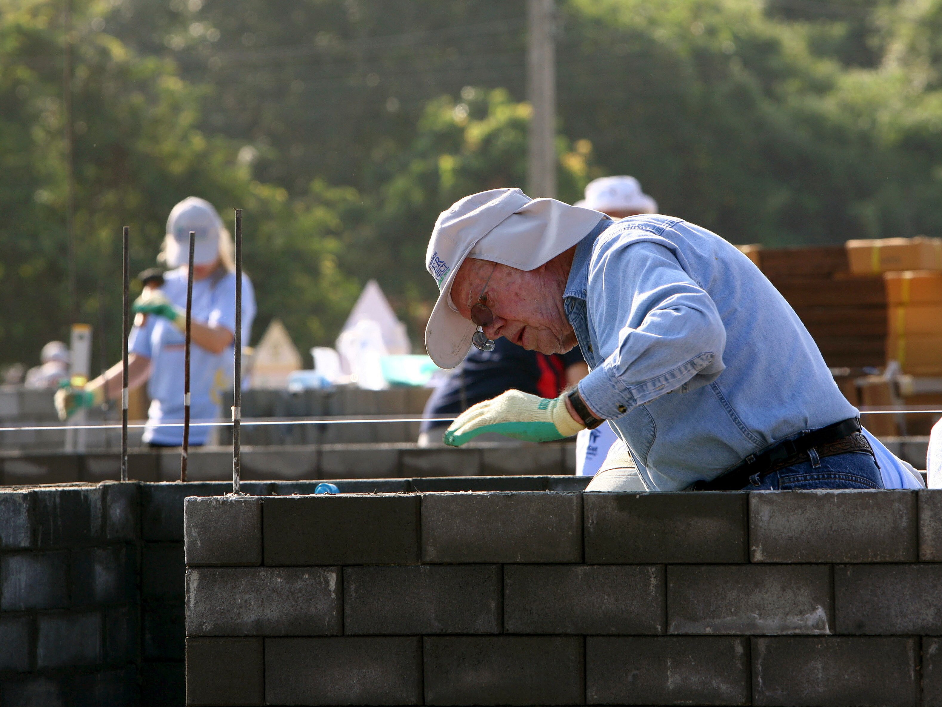 The 444-day Iran hostage crisis that undid Jimmy Carter's presidency ...