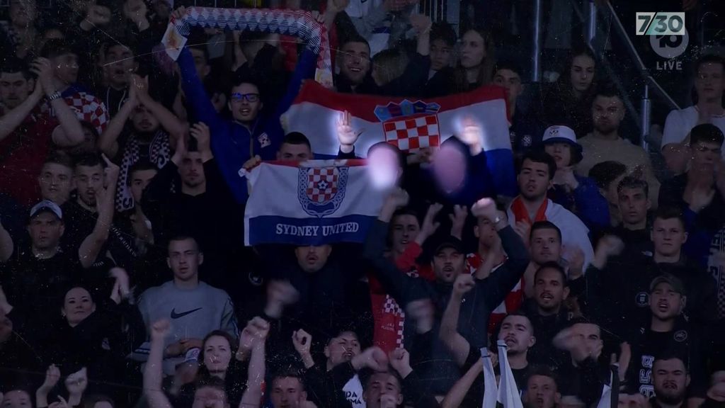 Sydney United fans condemned for Nazi salutes at final - ABC News