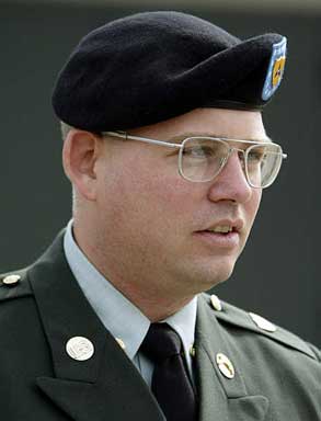 Convicted Abu Ghraib abuser makes final plea - ABC News