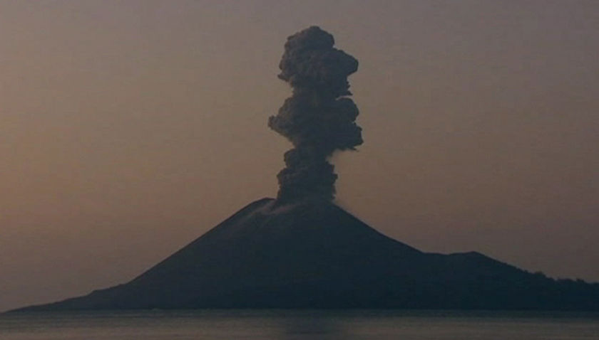 Aussie geologist calls for volcano eruption plans - ABC News