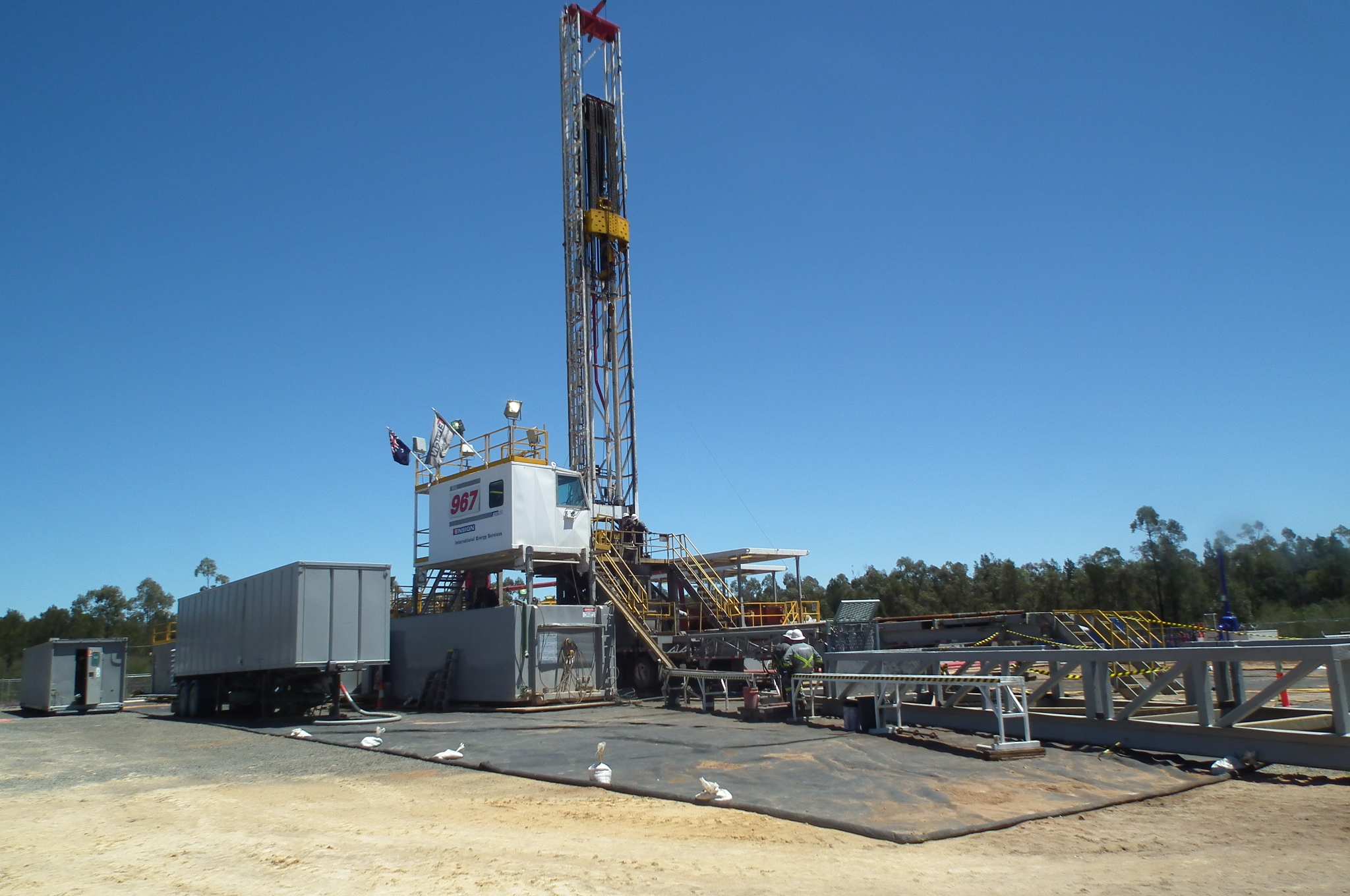 Santos to start drilling Pilliga CSG pilot well - ABC News