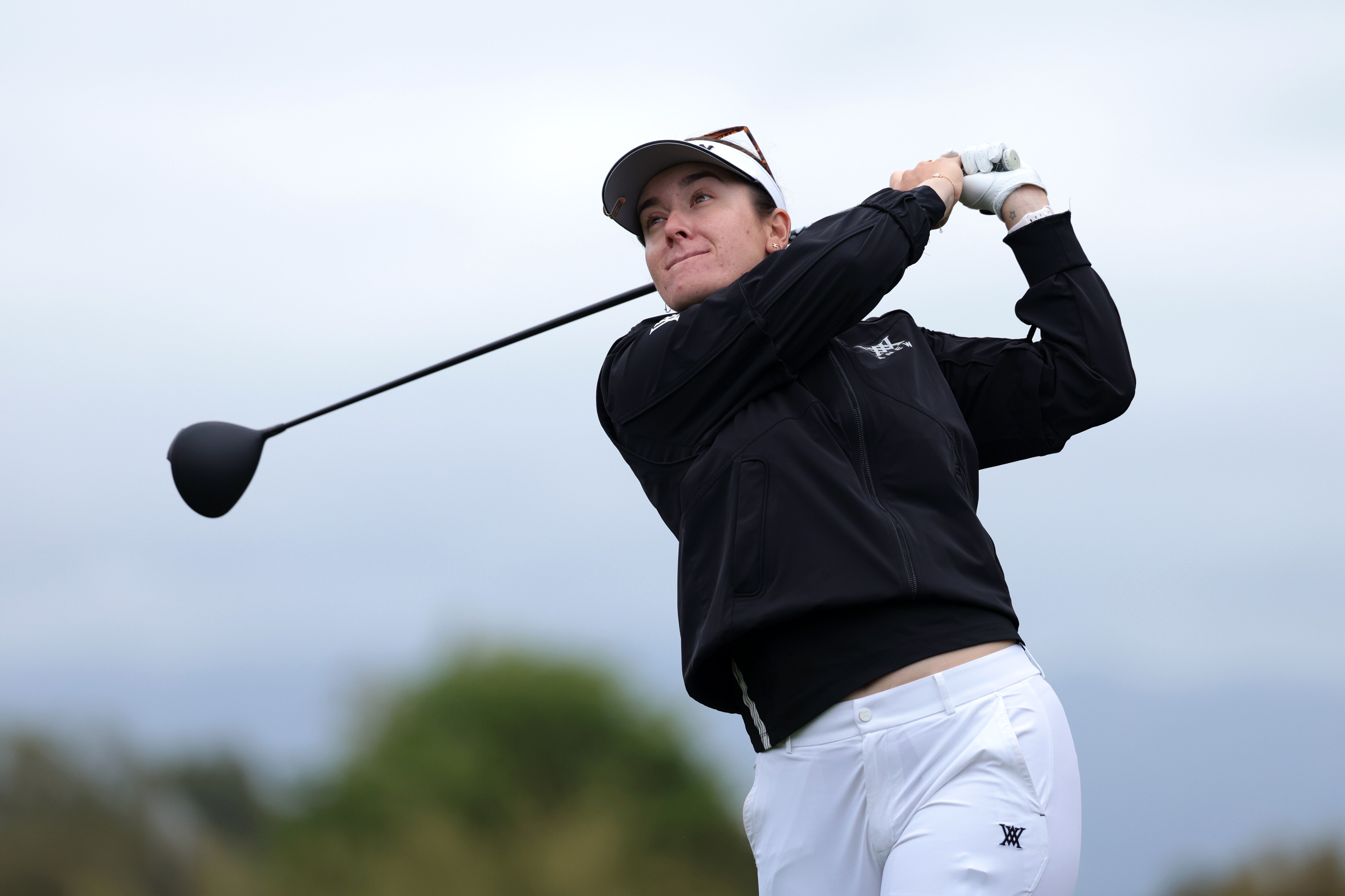 Ex-Rebels bikie Ryan Peake wins New Zealand Open by one stroke - ABC News