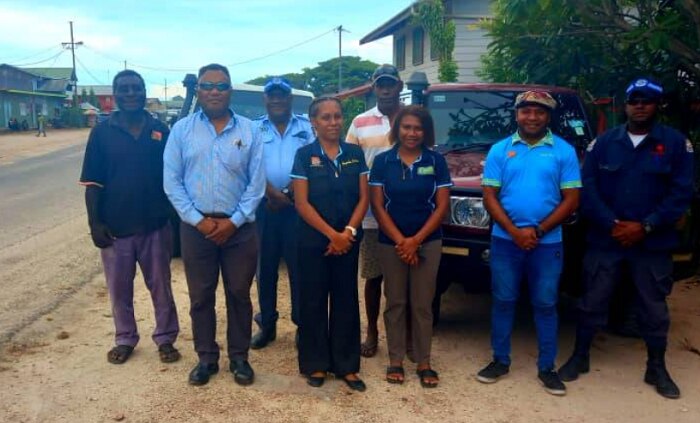 PNG Vaccination Task Force i raun long kisim trutru information - ABC ...