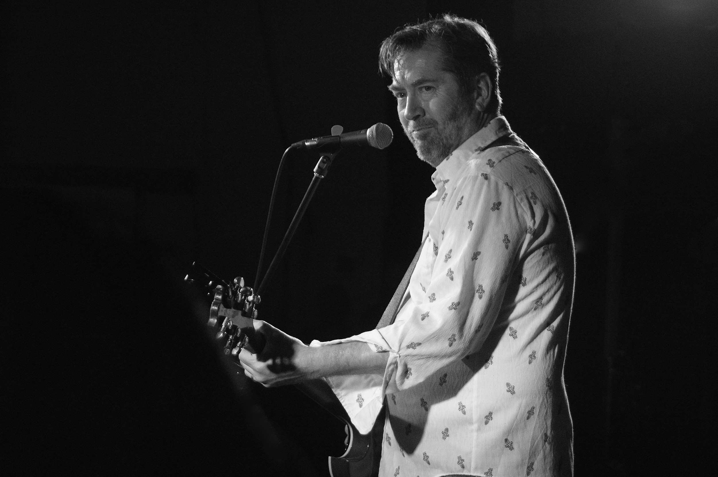 Mick Thomas chats plus 'The Chicks' drop the 'Dixie' - Double J