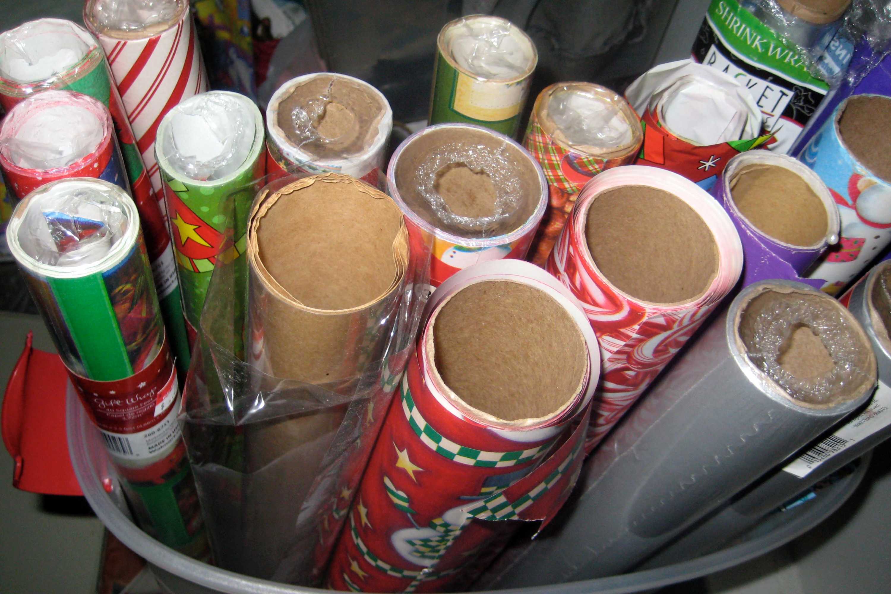 The dos and don'ts of using wrapping paper - ABC listen