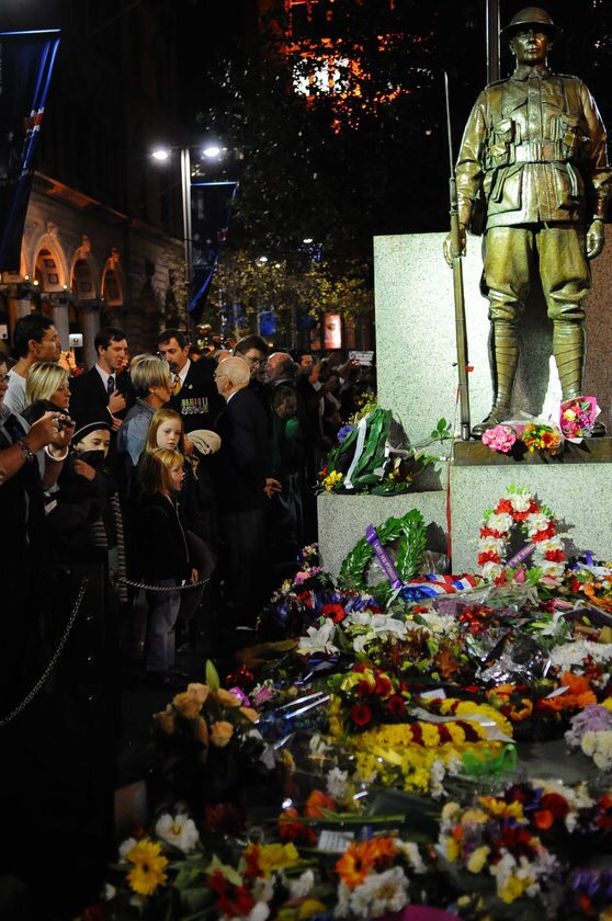 Sydney's Cenotaph gets heritage listed - ABC News