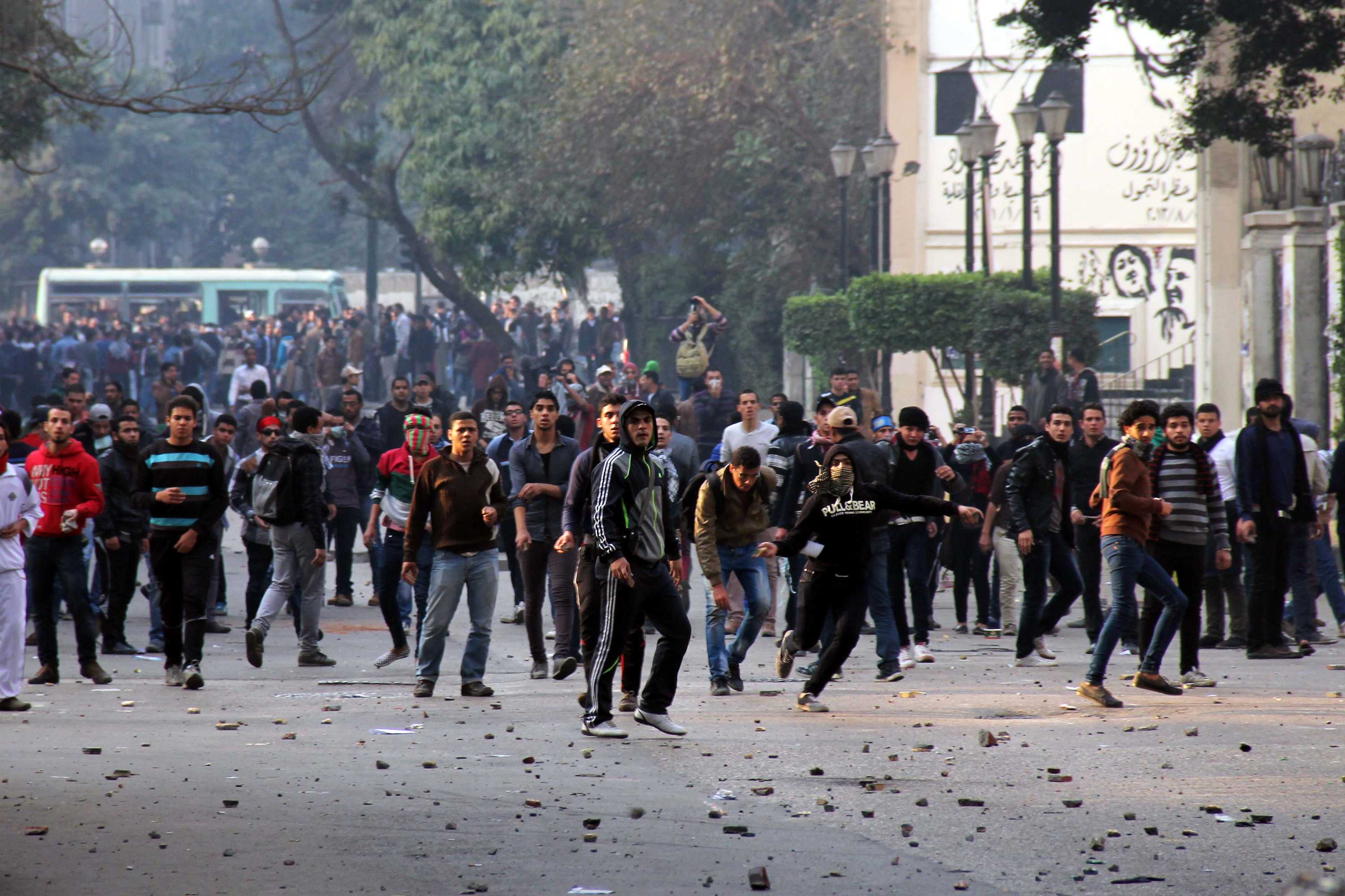 Egyptian police, Muslim Brotherhood protesters clash on third ...
