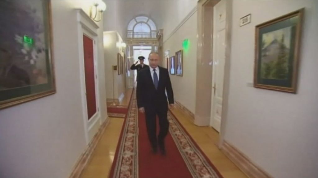 Vladimir Putin's long, long walk to his inauguration - ABC News