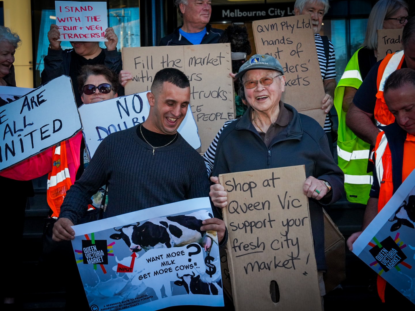 Queen Victoria Market stallholders on strike for first time in market's ...