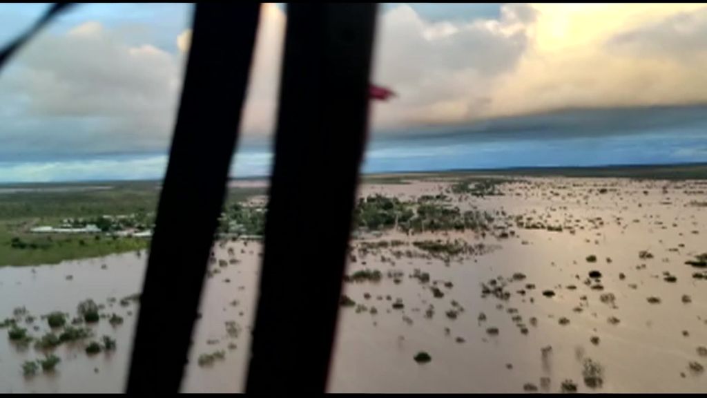 The helicopter took the pair to the flood-hit community of Kalkarindji ...