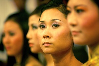 China's man-made beauties line up - ABC News