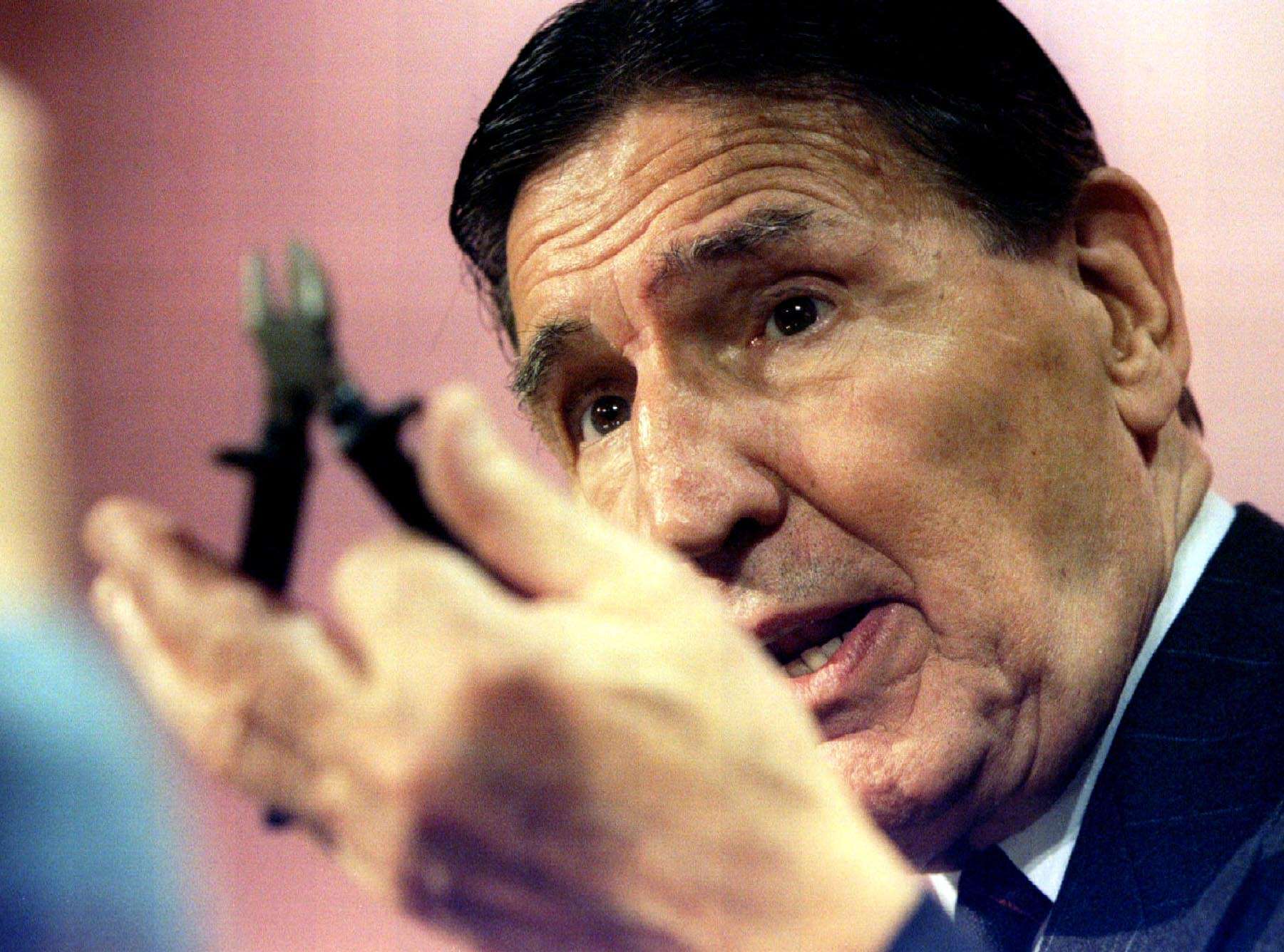 Frankie Fraser, notorious gangster known as 'The Dentist' for pulling ...
