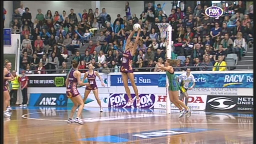 Qld Firebirds face Thunderbirds in netball decider - ABC News