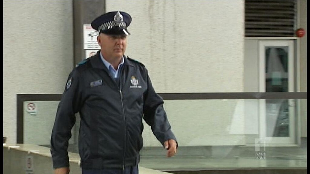 Flood SMS sent police communications in meltdown: inquiry - ABC News