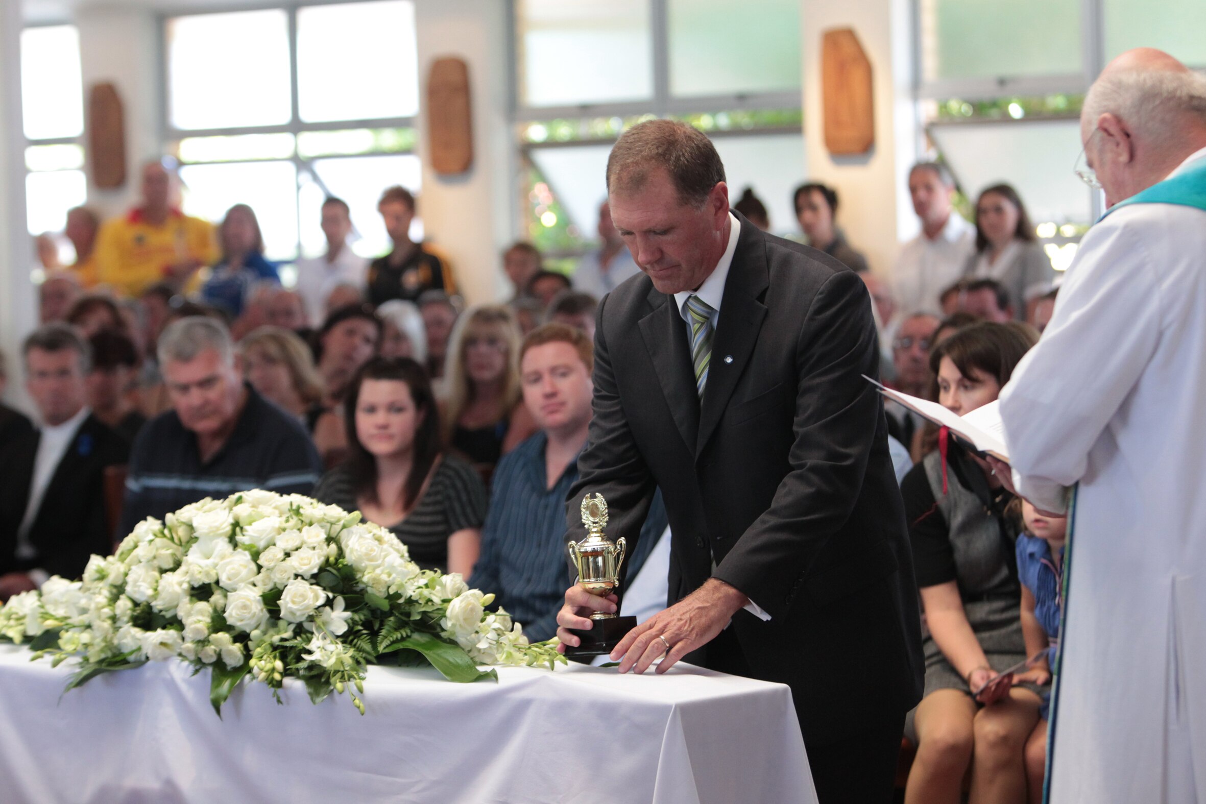 Thousands farewell teen lifesaver - ABC News