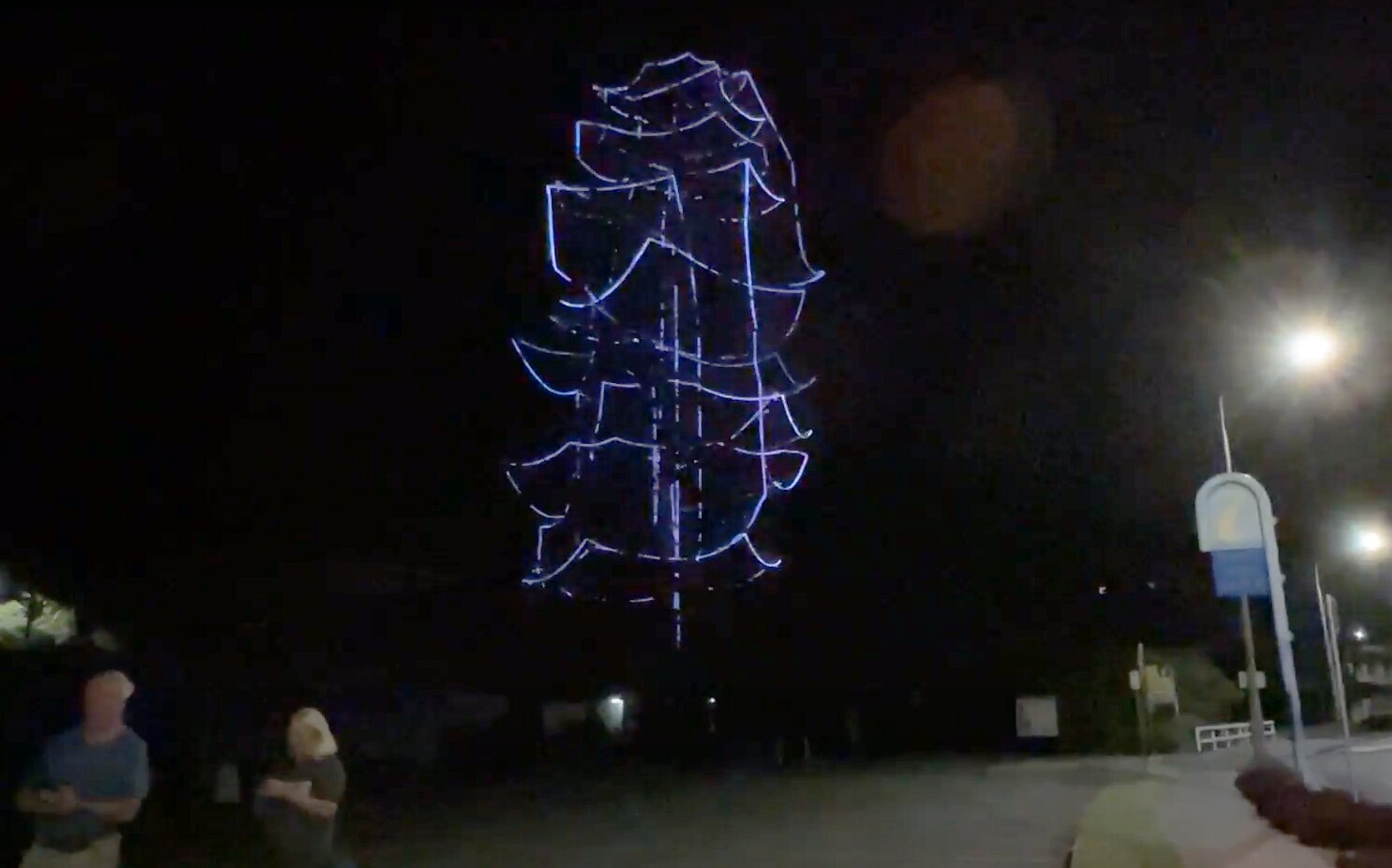 NSW council shamed over shoddy Christmas decorating - ABC listen