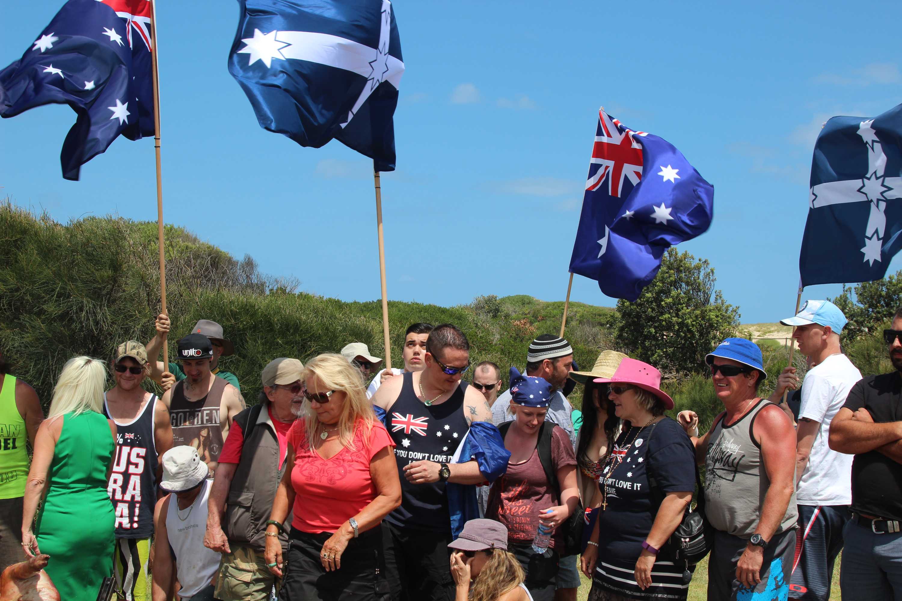 Behind the lines at Cronulla riots memorial protest - triple j