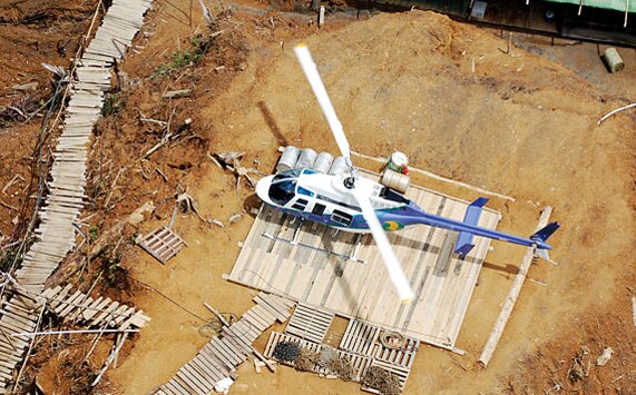 Report sheds light on deadly PNG chopper crash - ABC News