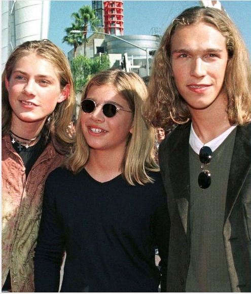 Hanson go solo for new collaborative album - ABC listen