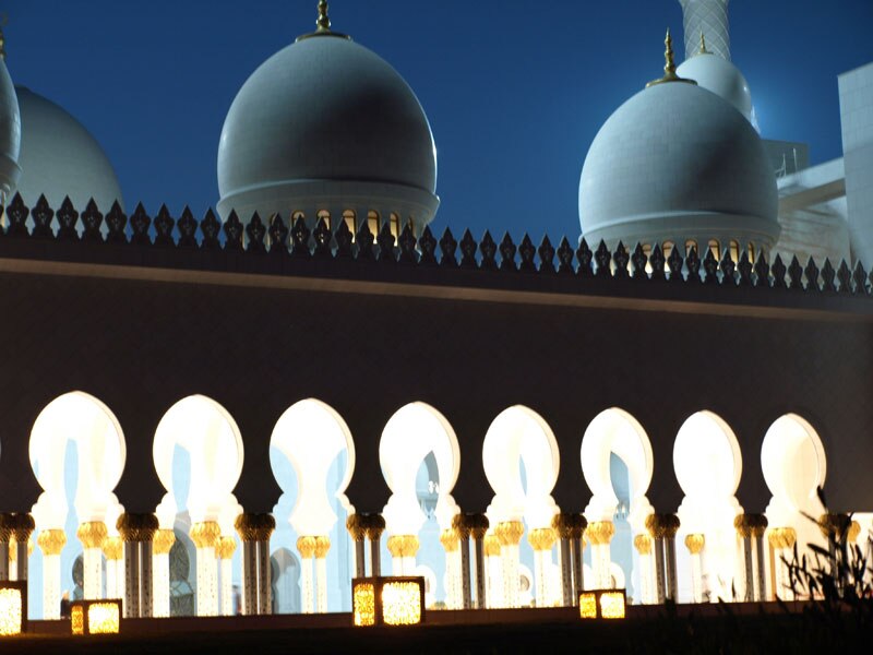 In The Field - Abu Dhabi mosque - ABC Radio National
