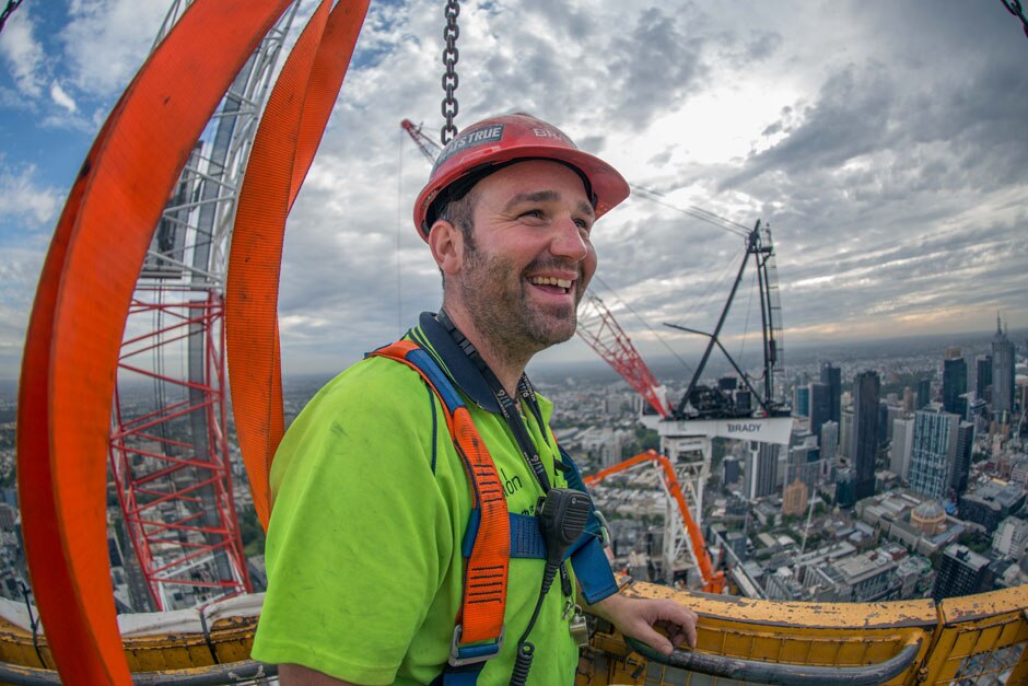 Construction in the sky: the high-rise crane crew - ABC News