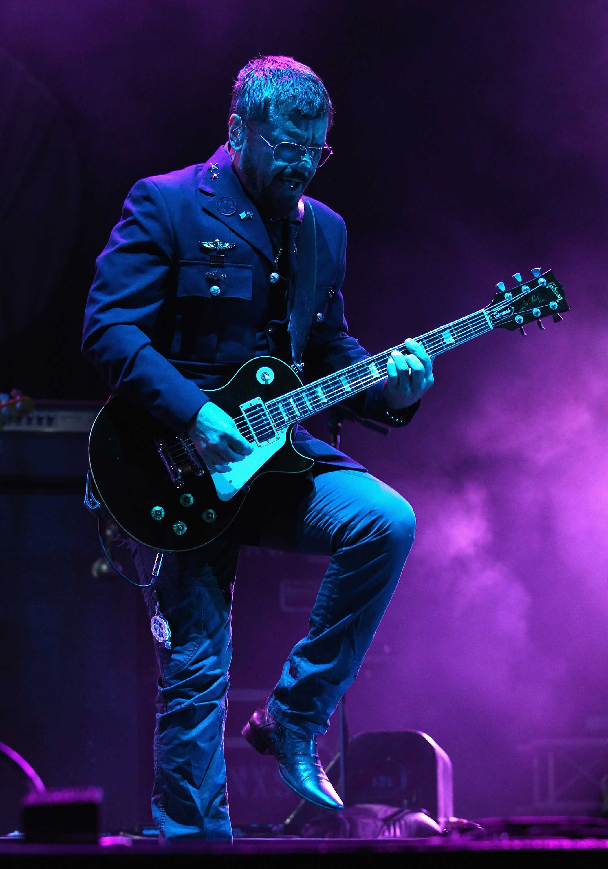 Tim Farriss: INXS guitarist severs finger in boating accident, may ...