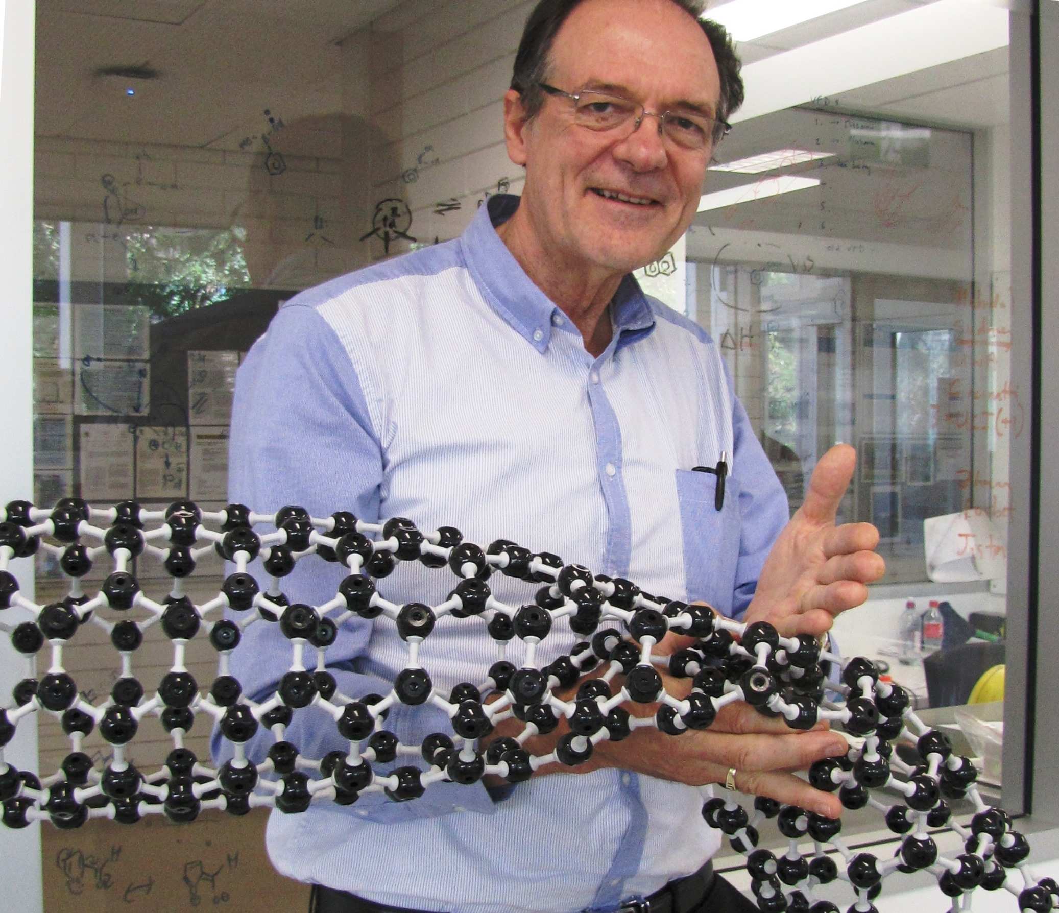 'Unboil an egg' machine could revolutionise electronics, drugs - ABC News