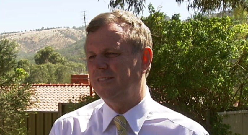 Wong, Rann meet locals on Murray plans - ABC News