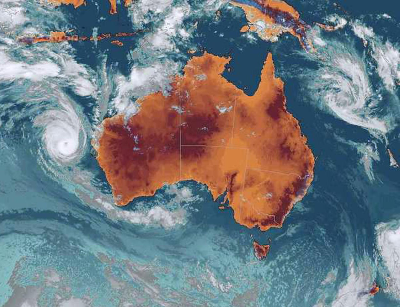 Cyclones menace WA, north Queensland - ABC News