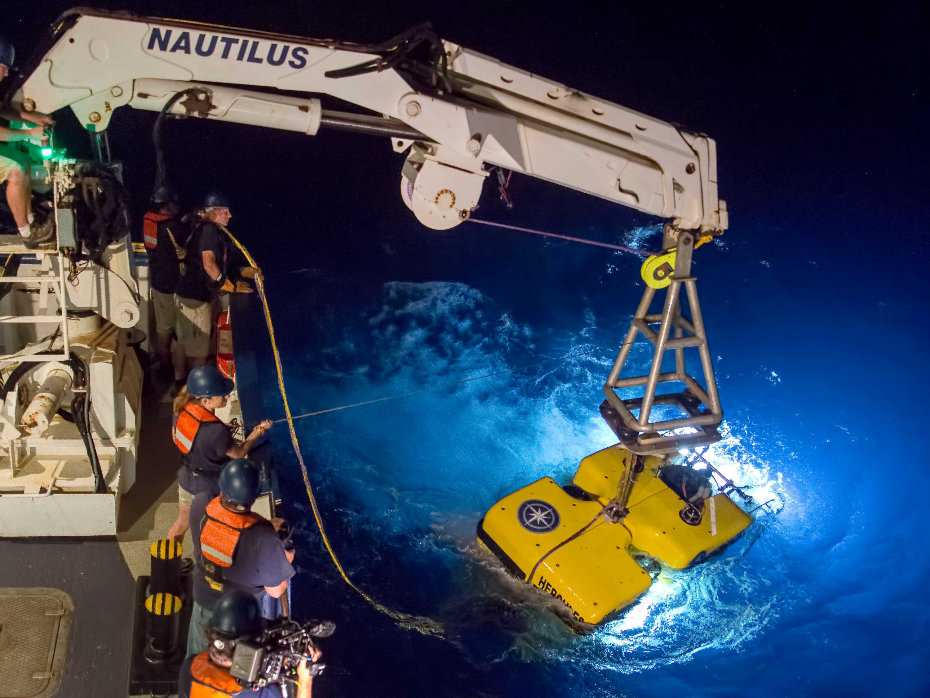 Australian science educator turned ocean explorer inspires STEM ...