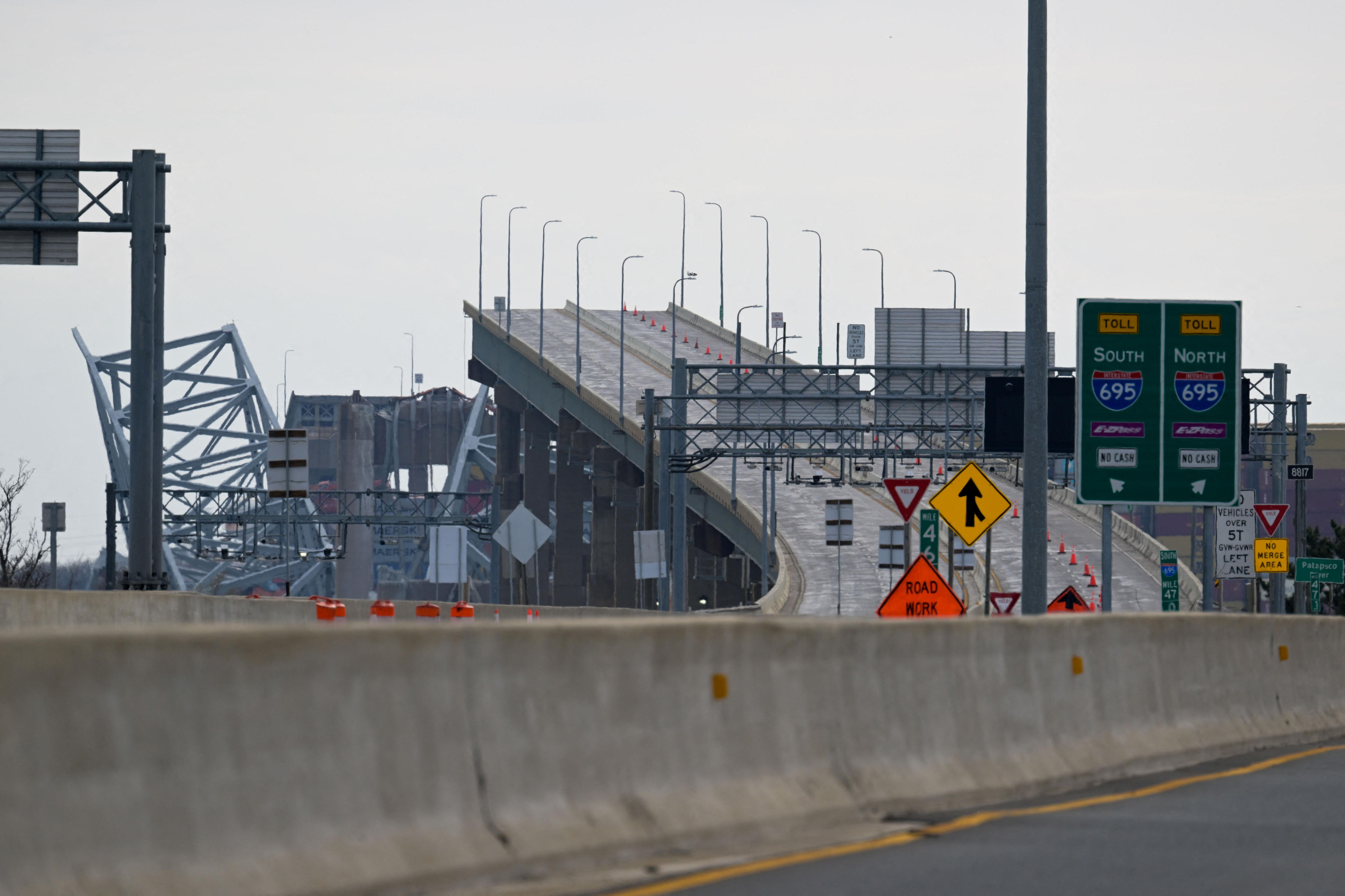 The Baltimore bridge collapsed in 30 seconds, but a major crisis was ...