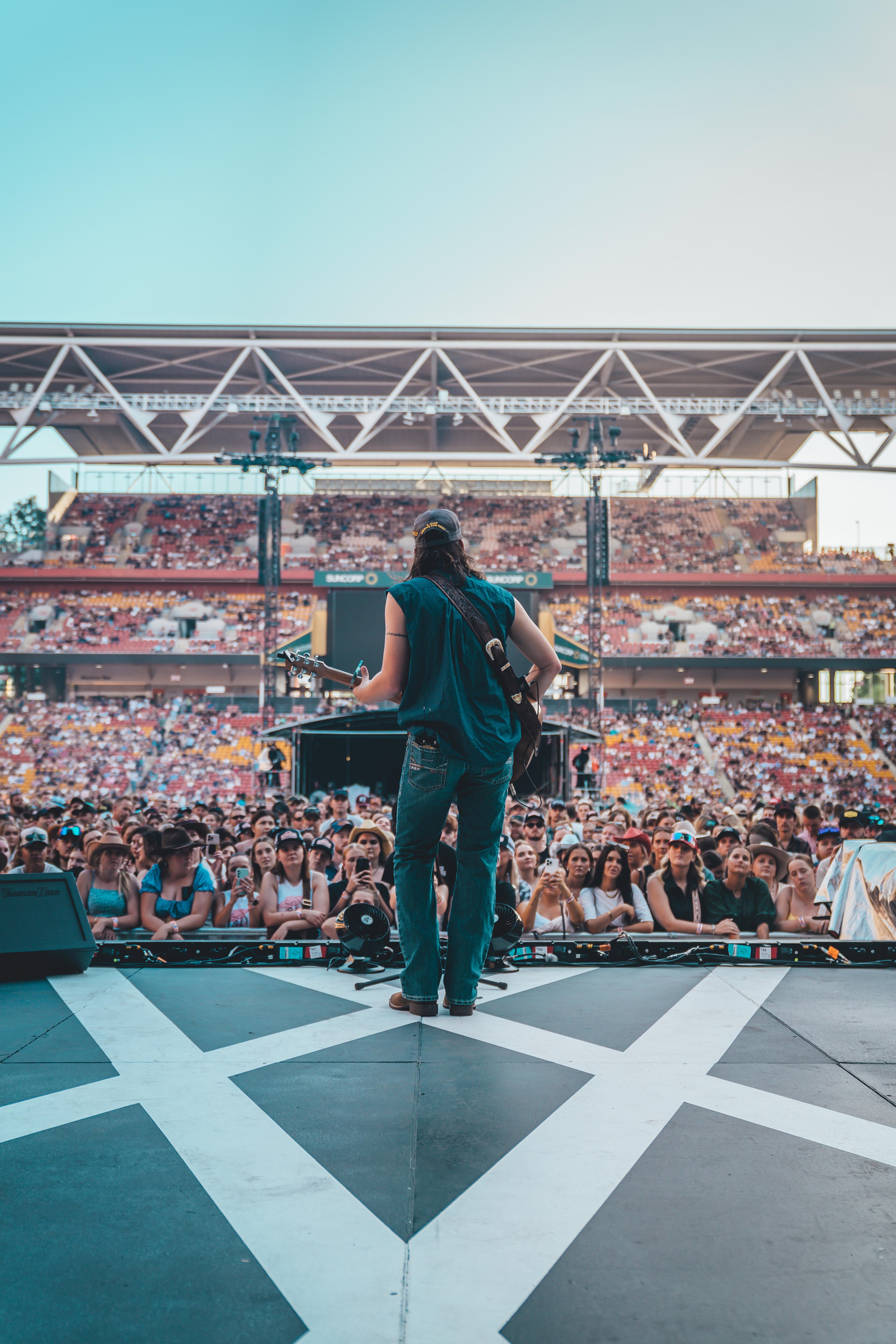 Lane Pittman on touring with country icon Luke Combs a second time ...