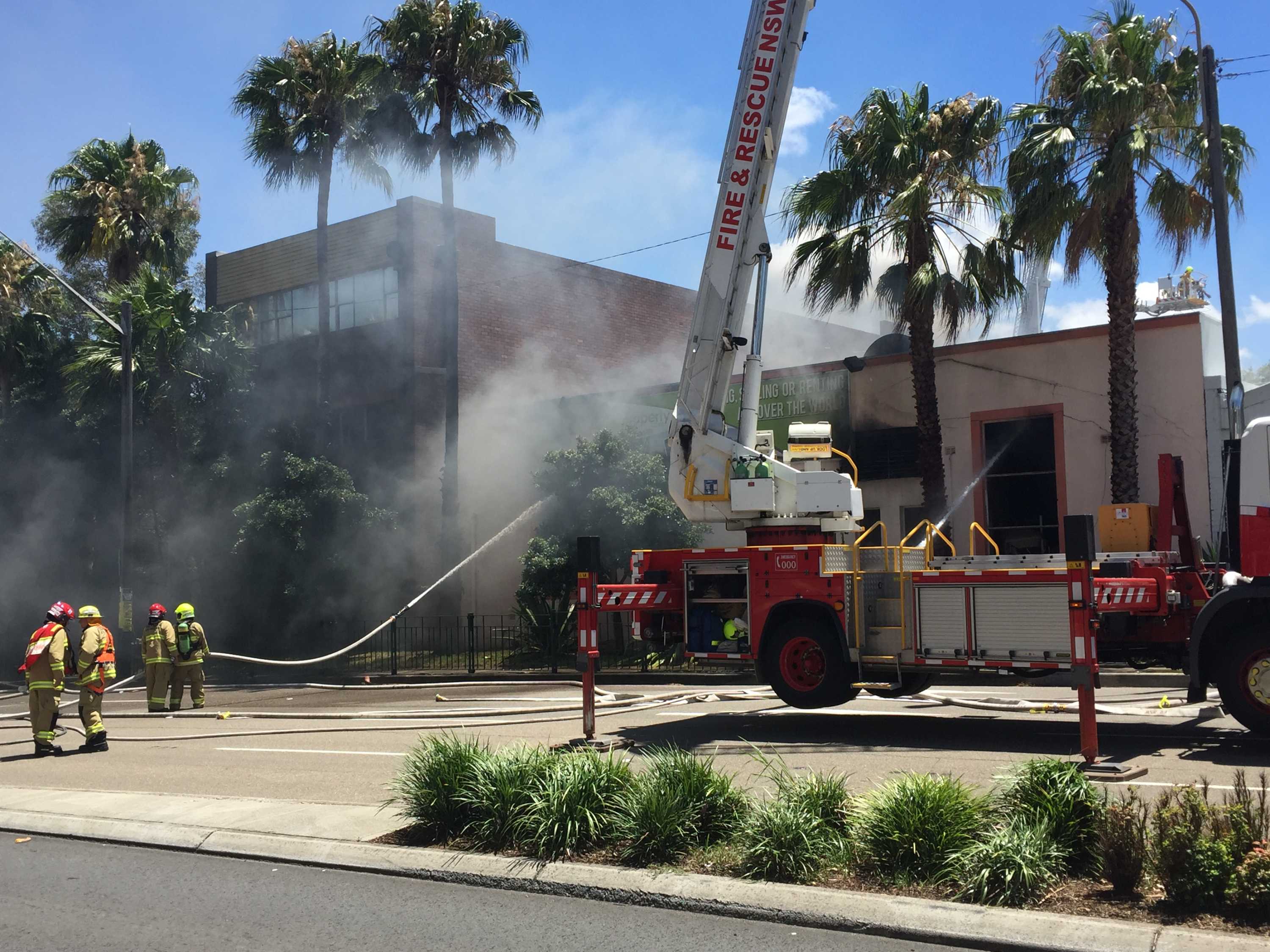 Crews extinguish 'very fierce' blaze at Sydney factory - ABC News