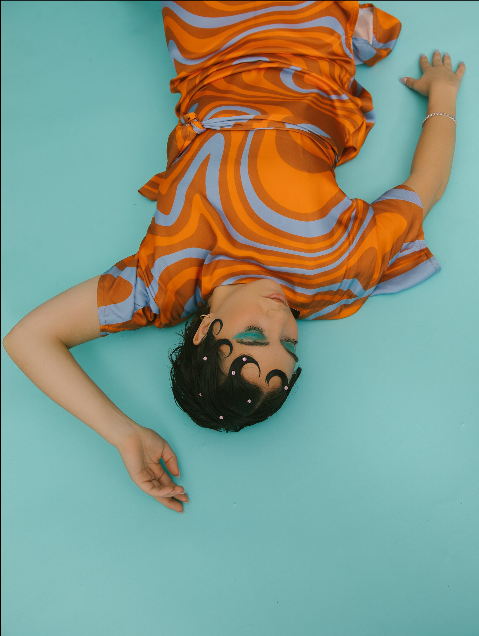 New music from Medhanit, with First Plays from The Deenys and Mozë ...