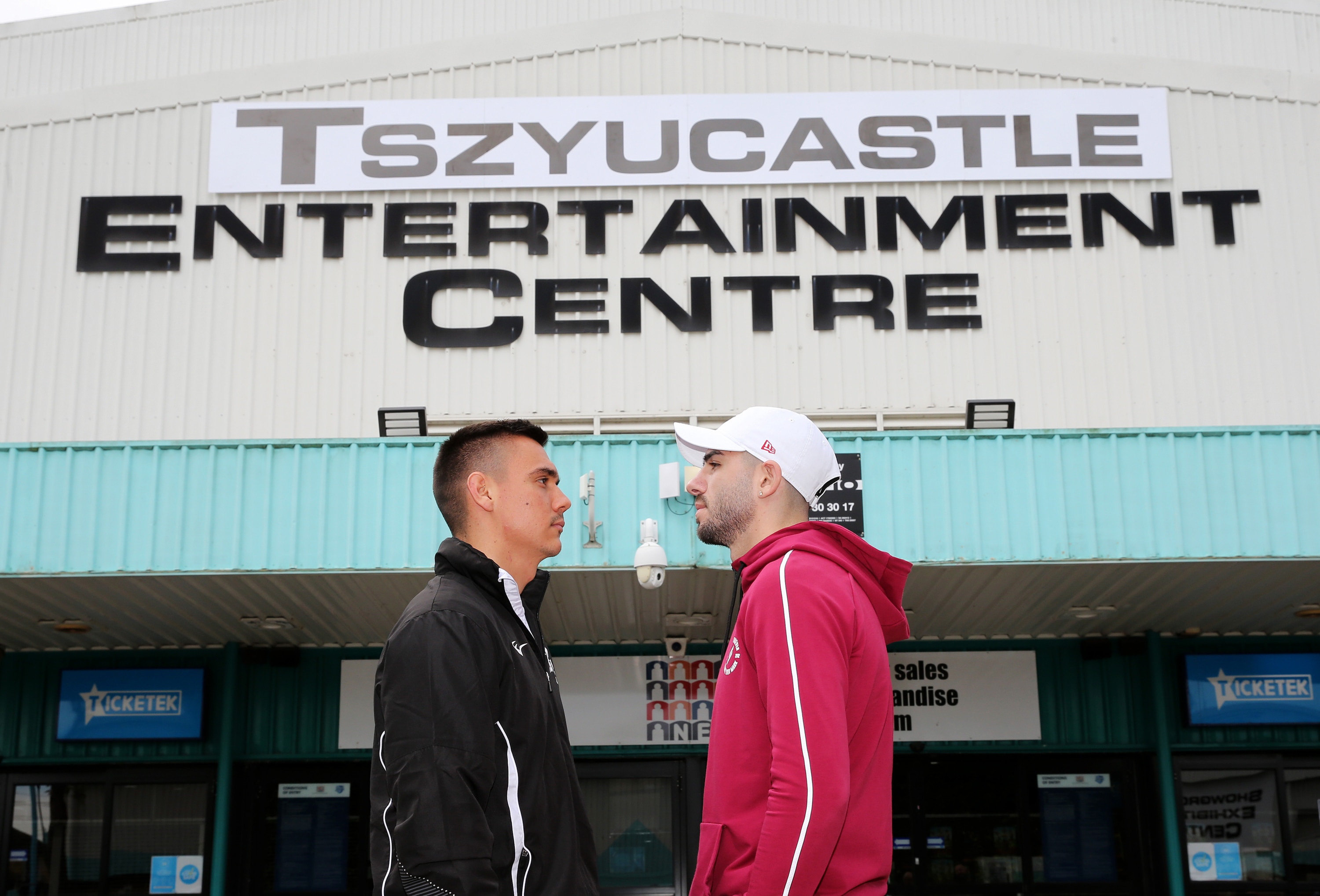 Brisbane Broncos fullback Reece Walsh suffered hand fracture in NRL win ...