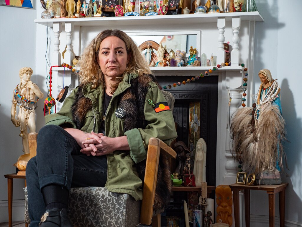 Fake boomerang artwork scores Wyndham Art Prize win for Indigenous ...