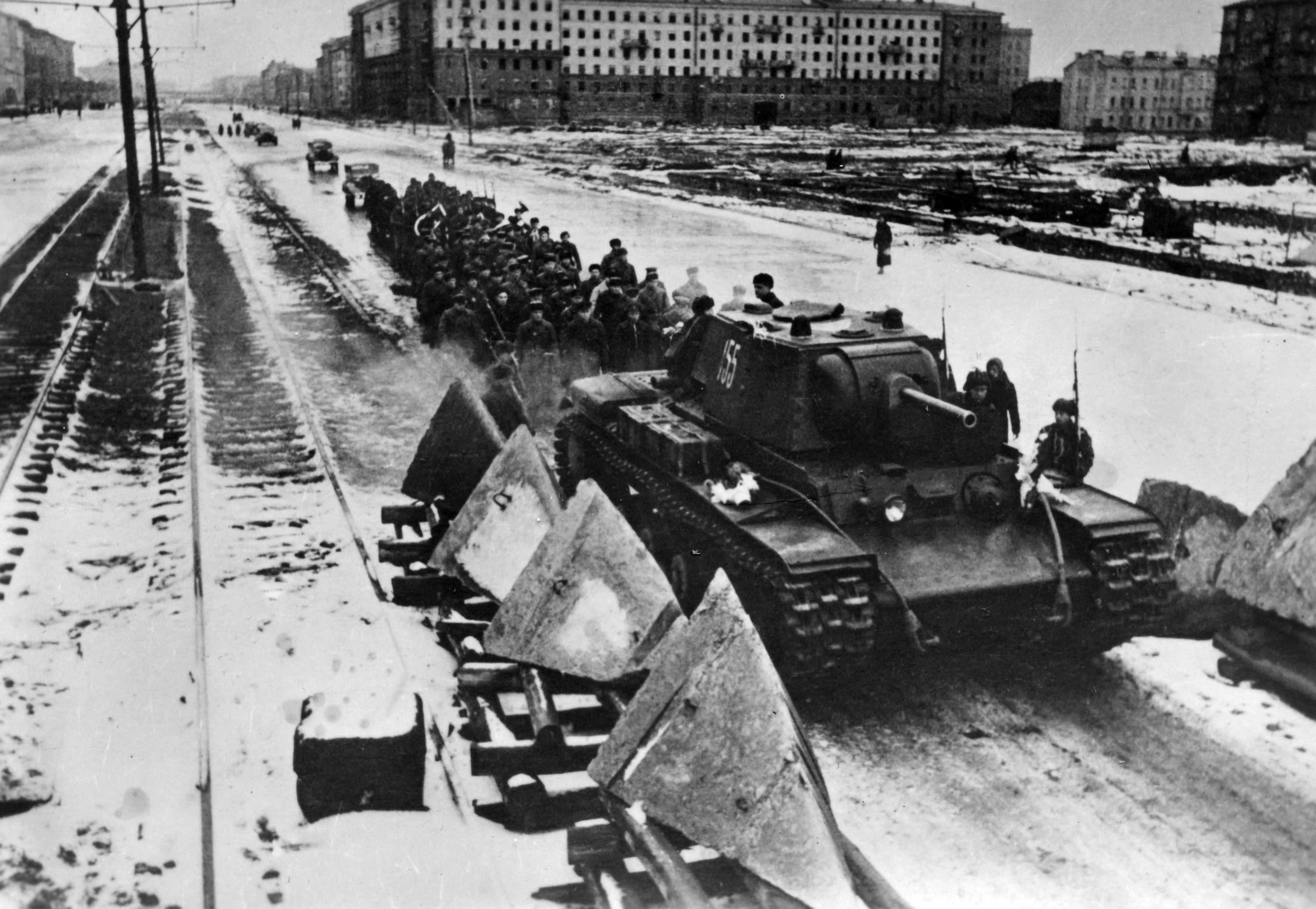 Jonathan Dimbleby on 'Operation Barbarossa' and how Hitler lost the war ...