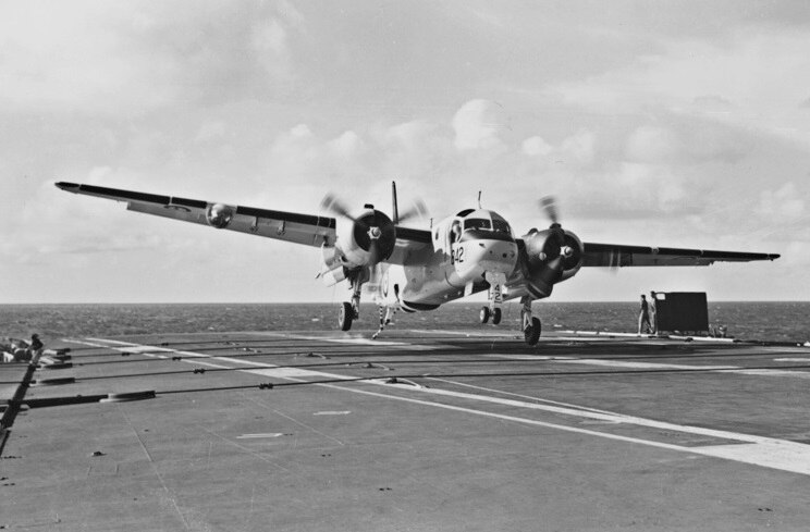 Former Navy Grumman Tracker pilots still get a thrill from flying more ...