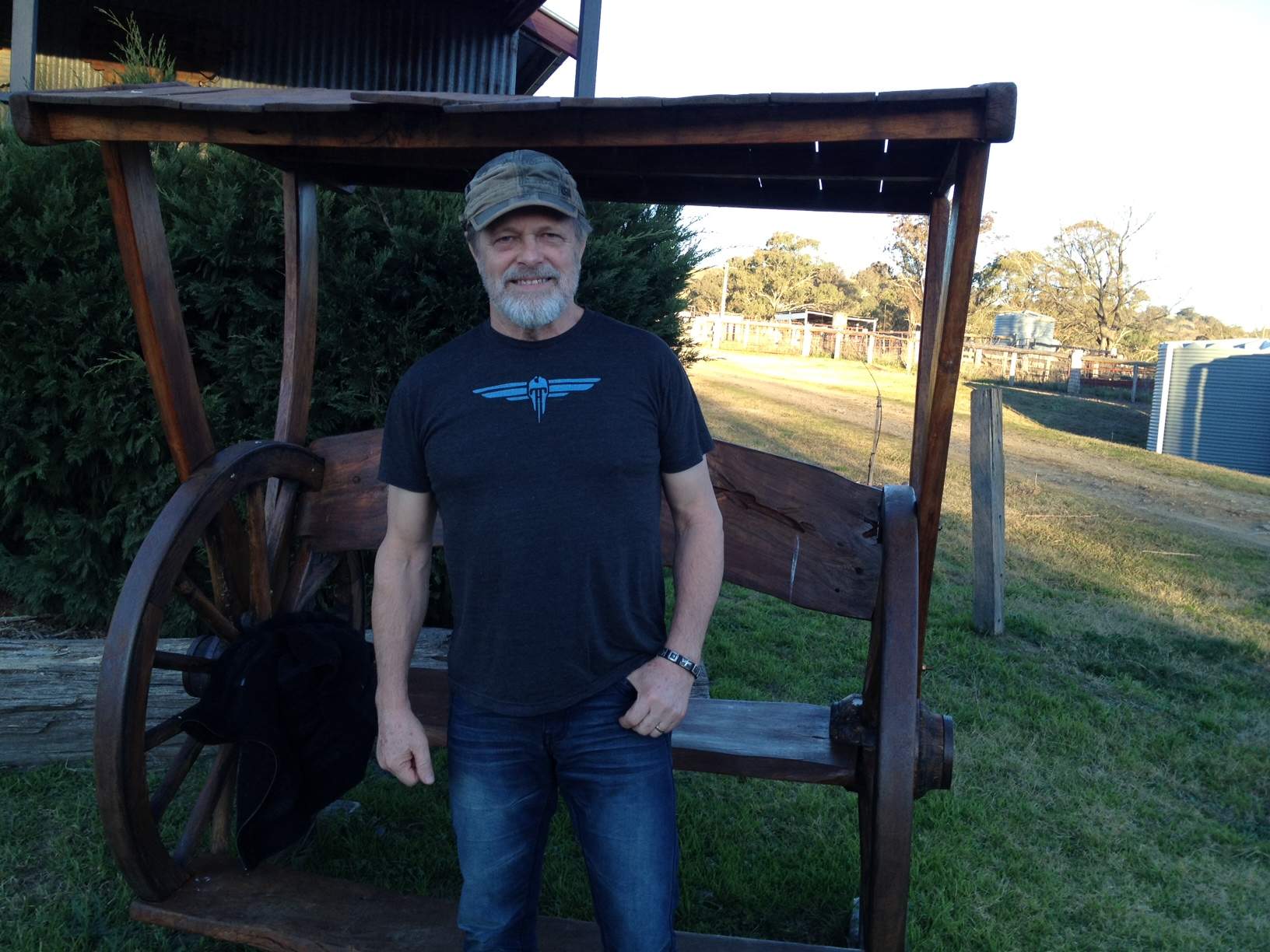 Australian music icon Bill Chambers tours new songs - ABC listen