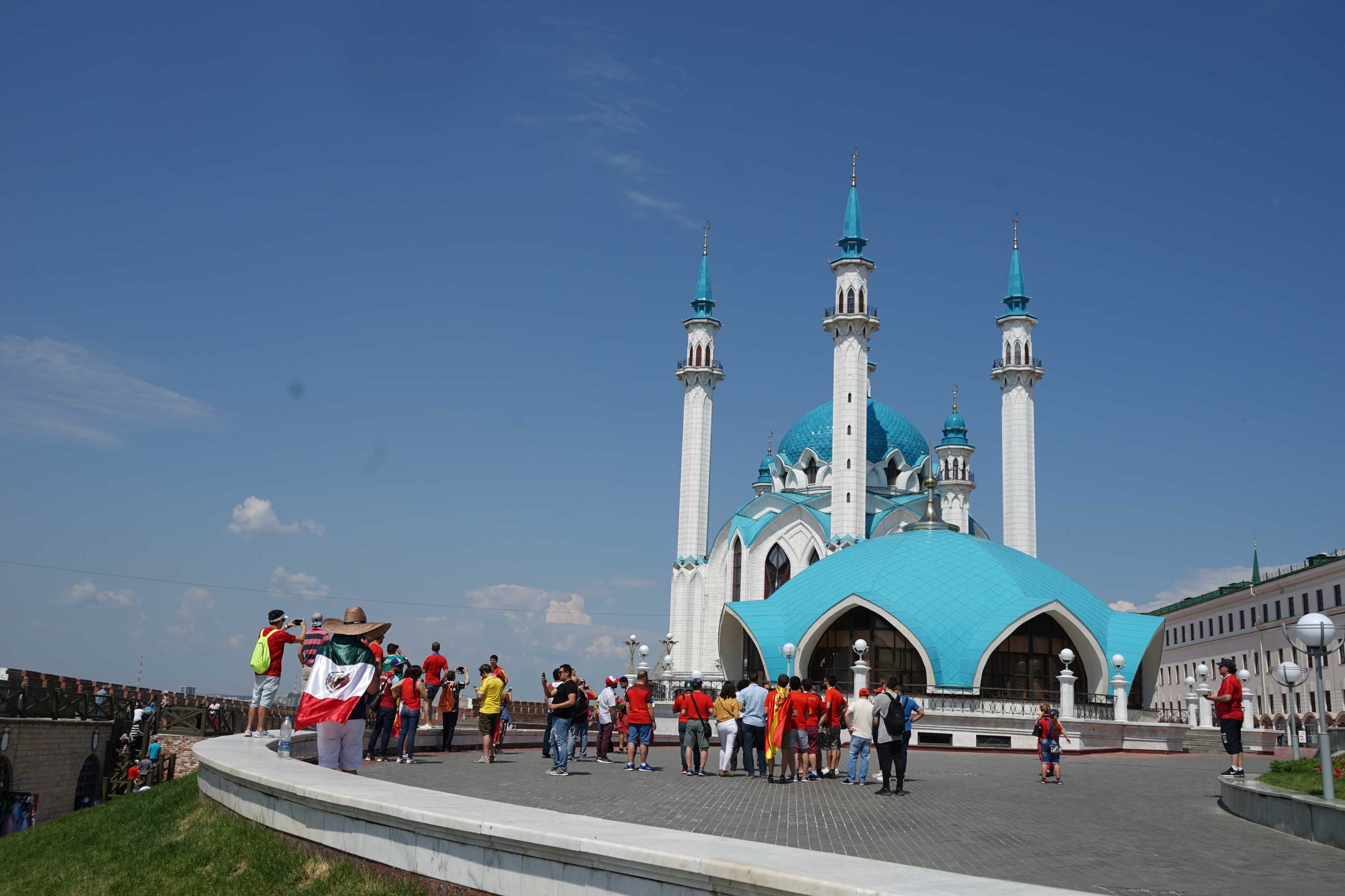 World Cup: Charming Kazan warms to the Socceroos and Australian fans ...