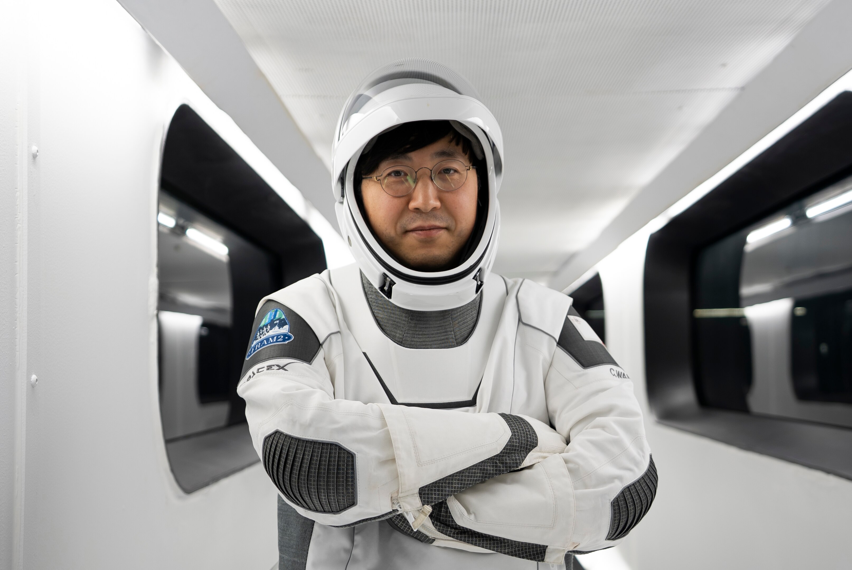 Australian polar adventurer turned astronaut Eric Philips takes part in historic SpaceX mission ...